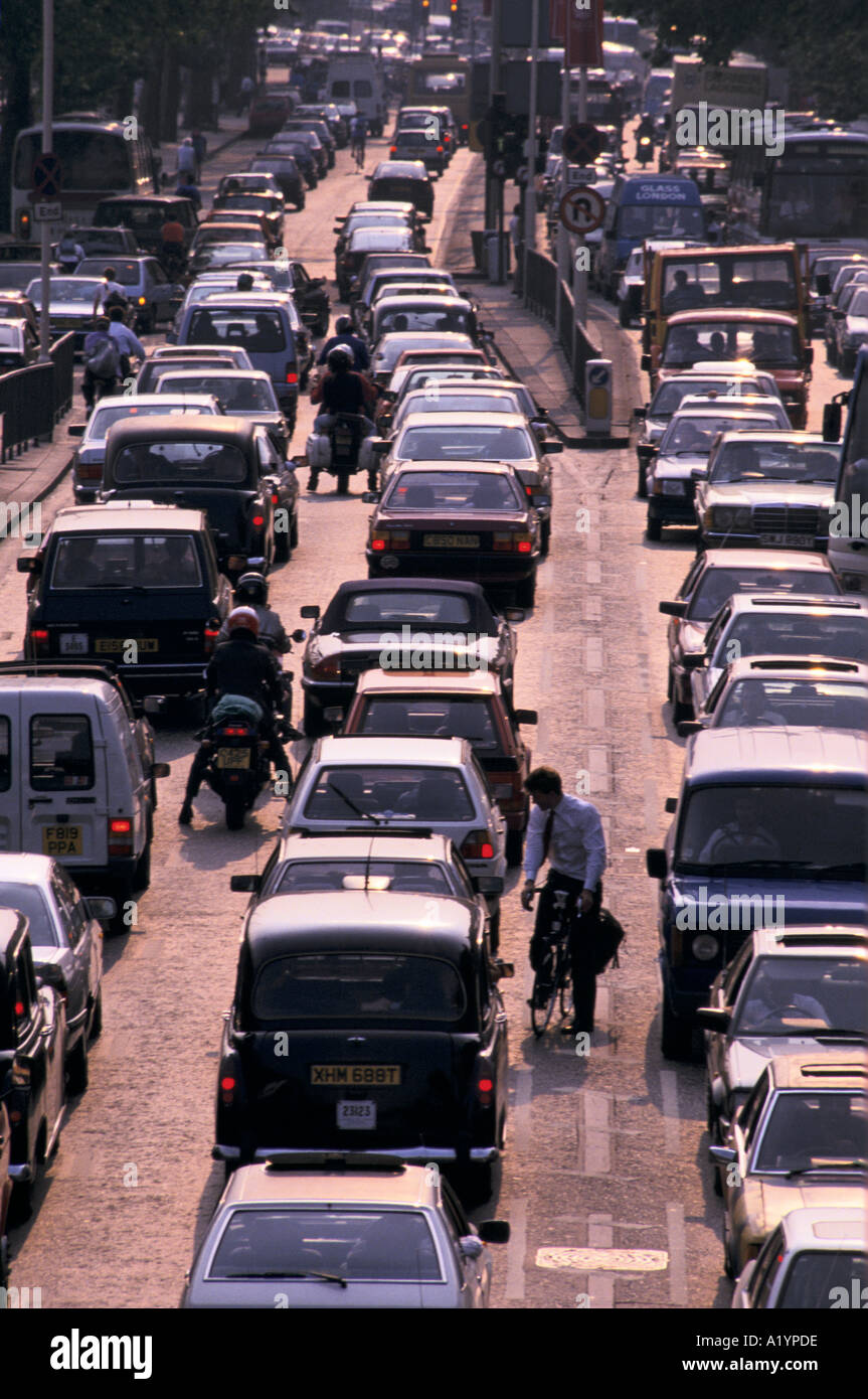 BUSY TRAFFIC IN LONDON Stock Photo - Alamy