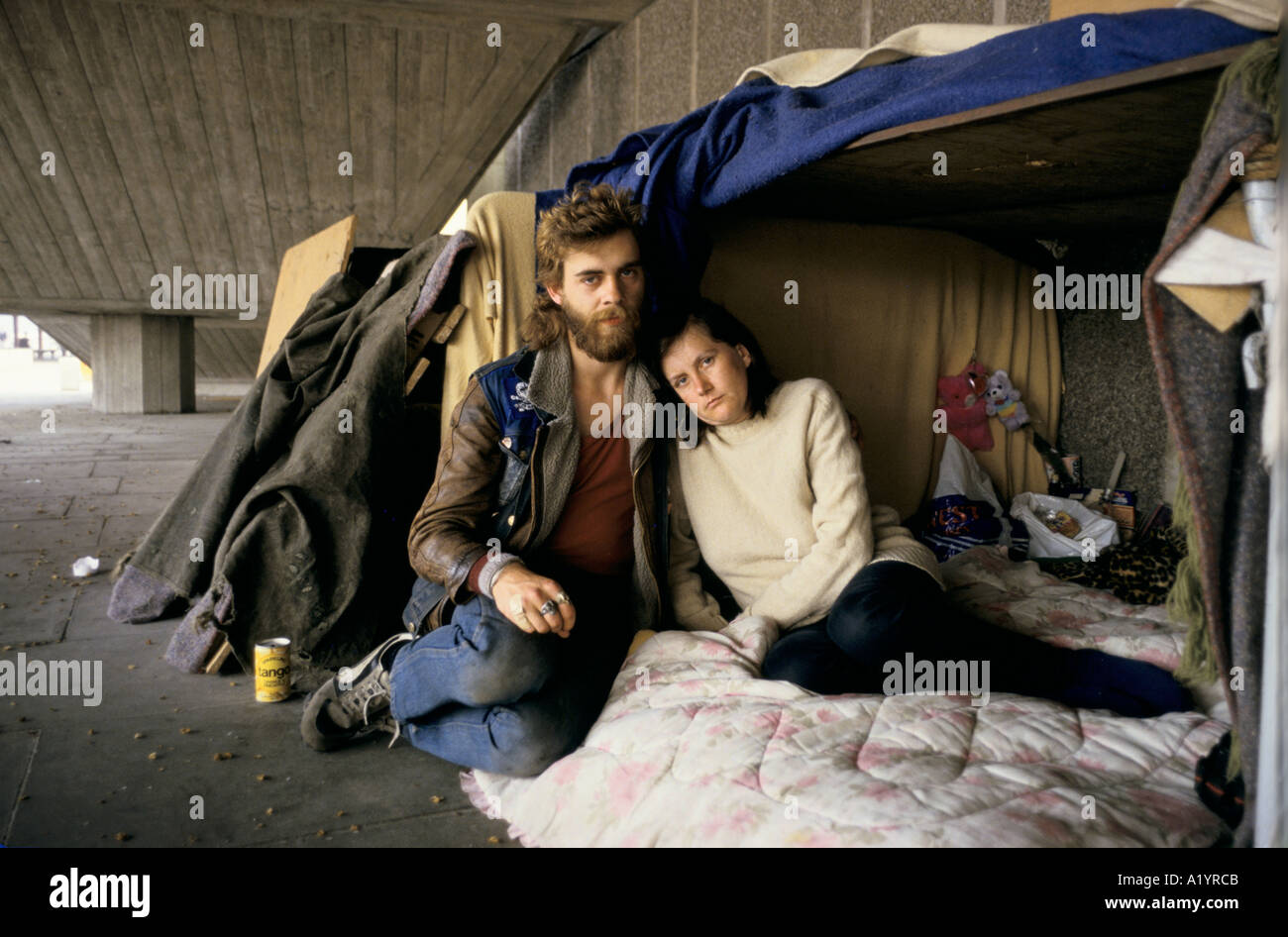 Cardboard city hi-res stock photography and images - Alamy