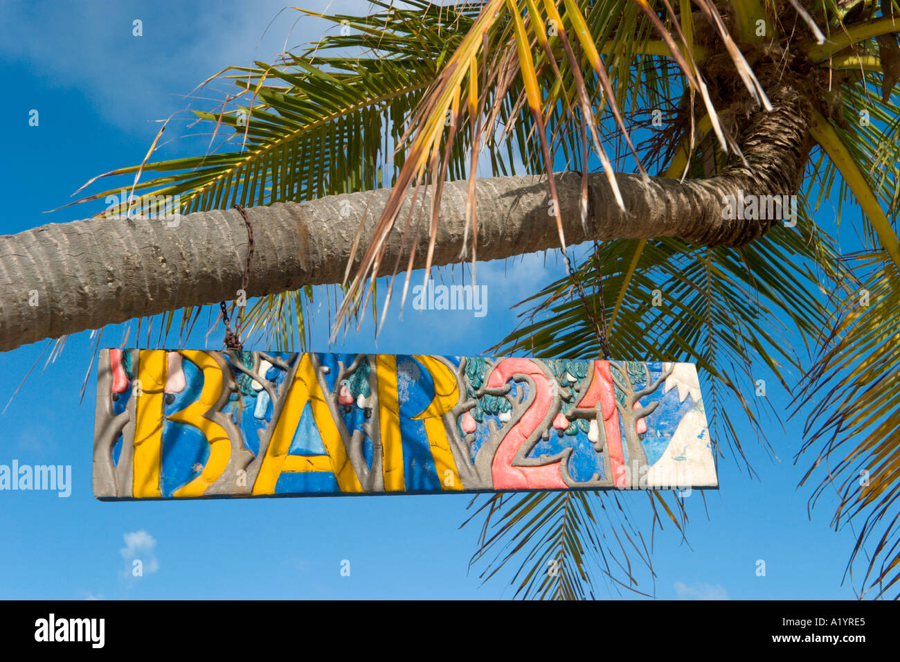 Tropical beach bar hi-res stock photography and images - Alamy
