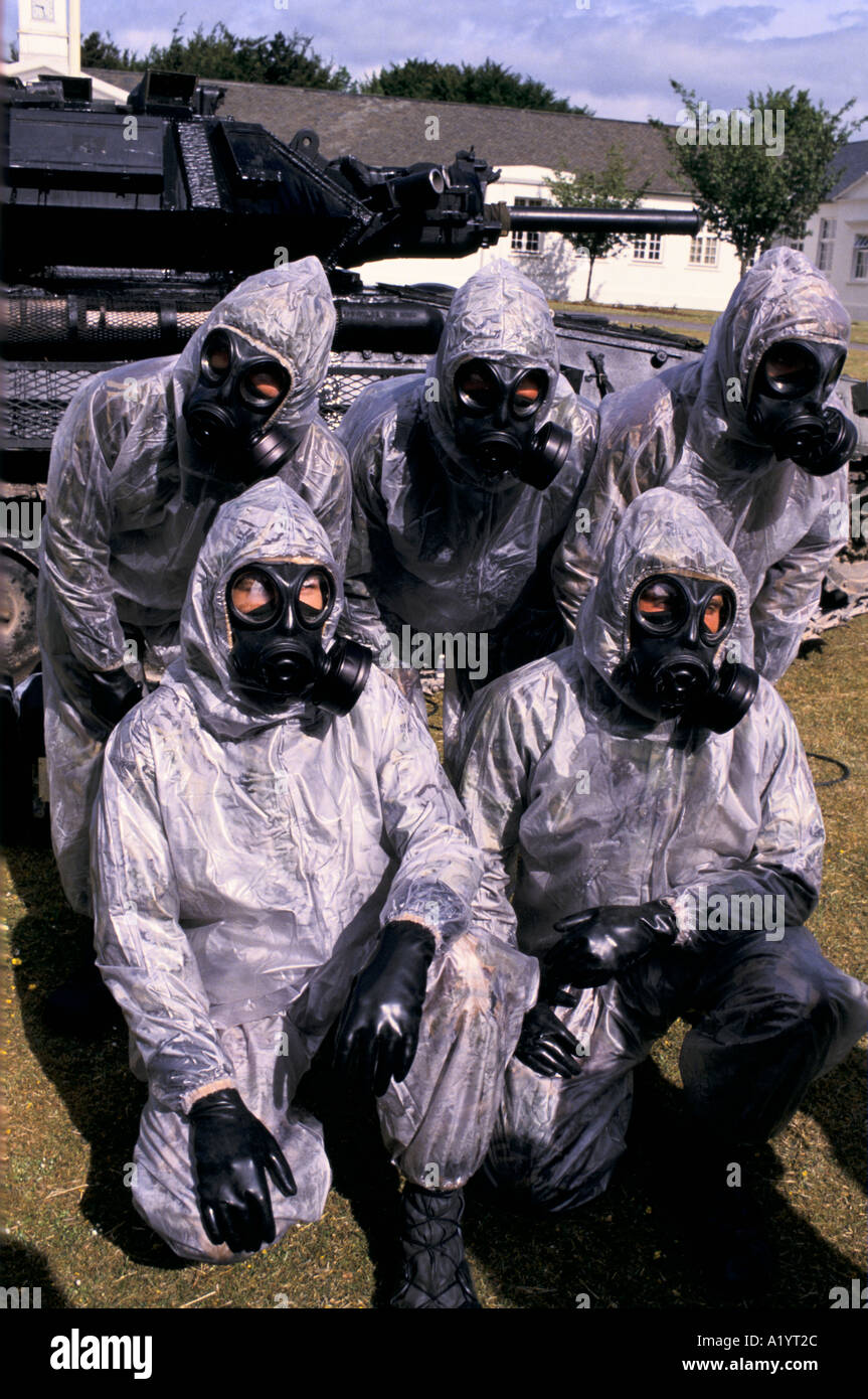 PORTON DOWN CHEMICAL DEFENCE EQUIPMENT MAY 1988 Stock Photo - Alamy