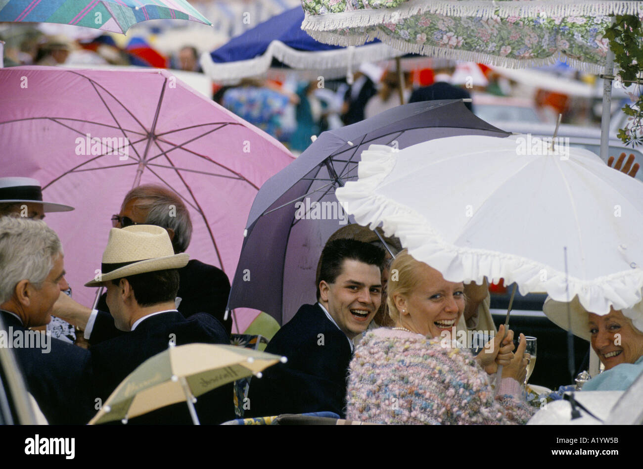 Sheltering from rain hi-res stock photography and images - Alamy