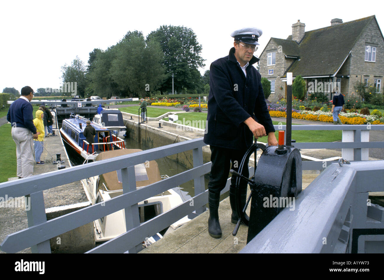 Pinkhill lock hi-res stock photography and images - Alamy