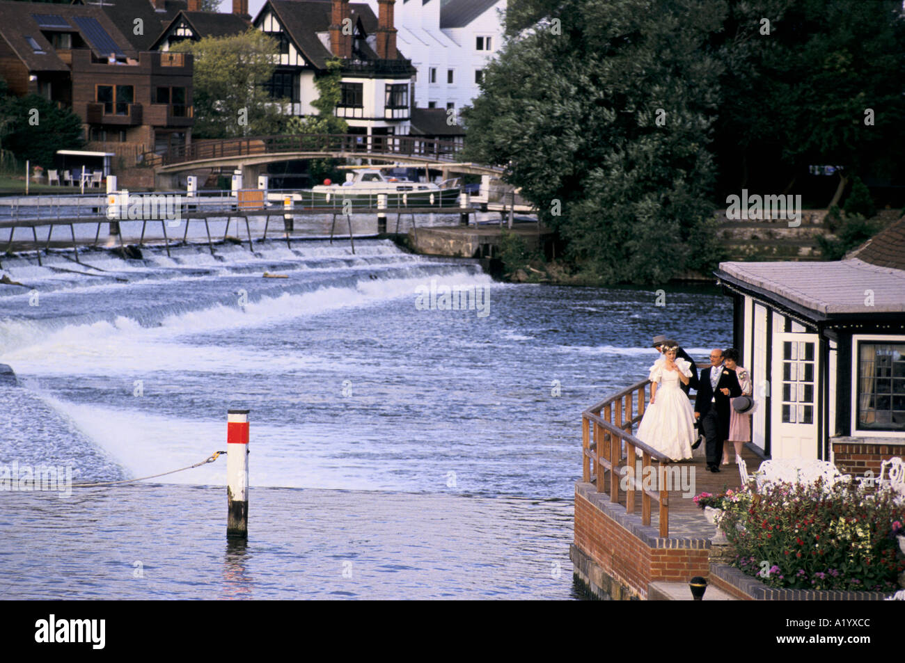 The compleat angler marlow hi-res stock photography and images - Alamy