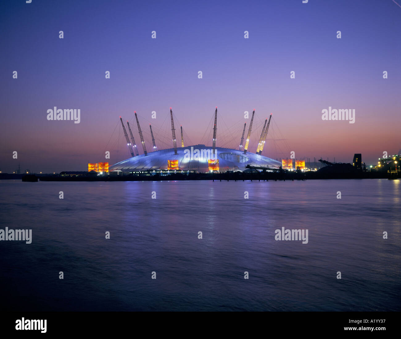 The millennium dome 1999 hi-res stock photography and images - Alamy
