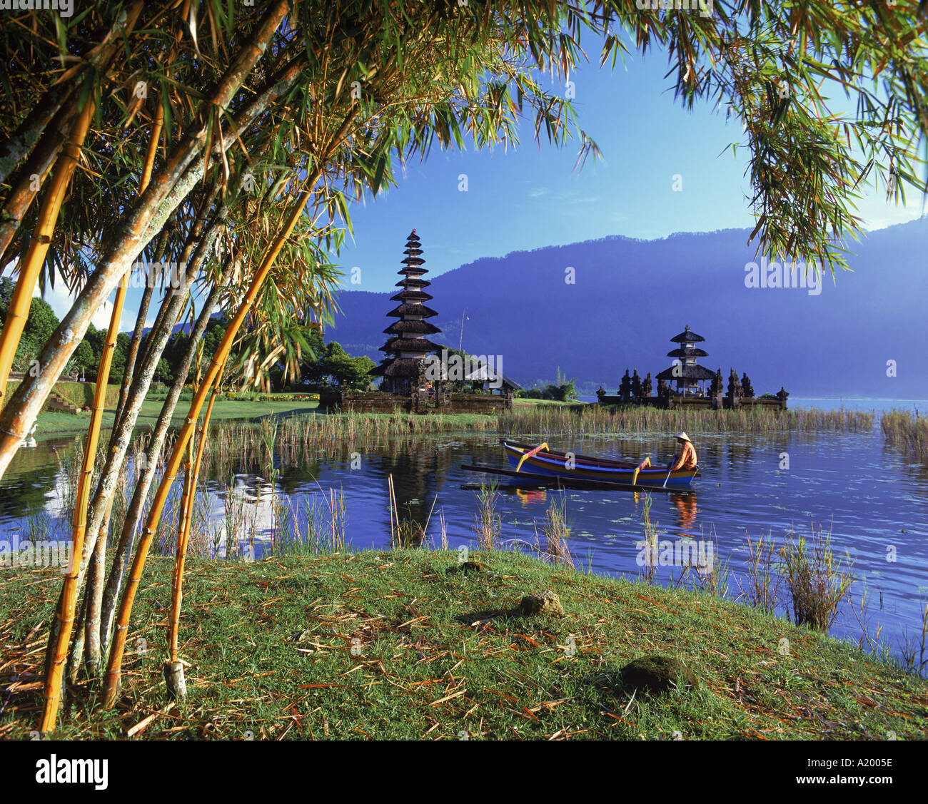 Outrigger canoe on Lake Bratan near Candikuning Temple on Bali ...