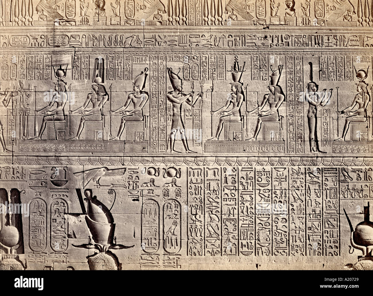 Egyptian hieroglyph script Stock Photo - Alamy