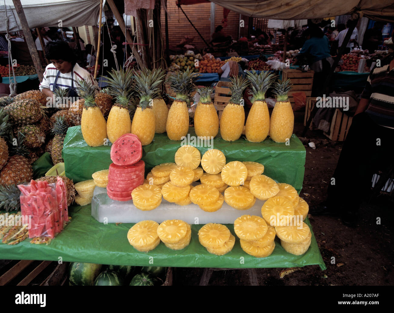 Mexico market fruit in oaxaca hi-res stock photography and images - Alamy