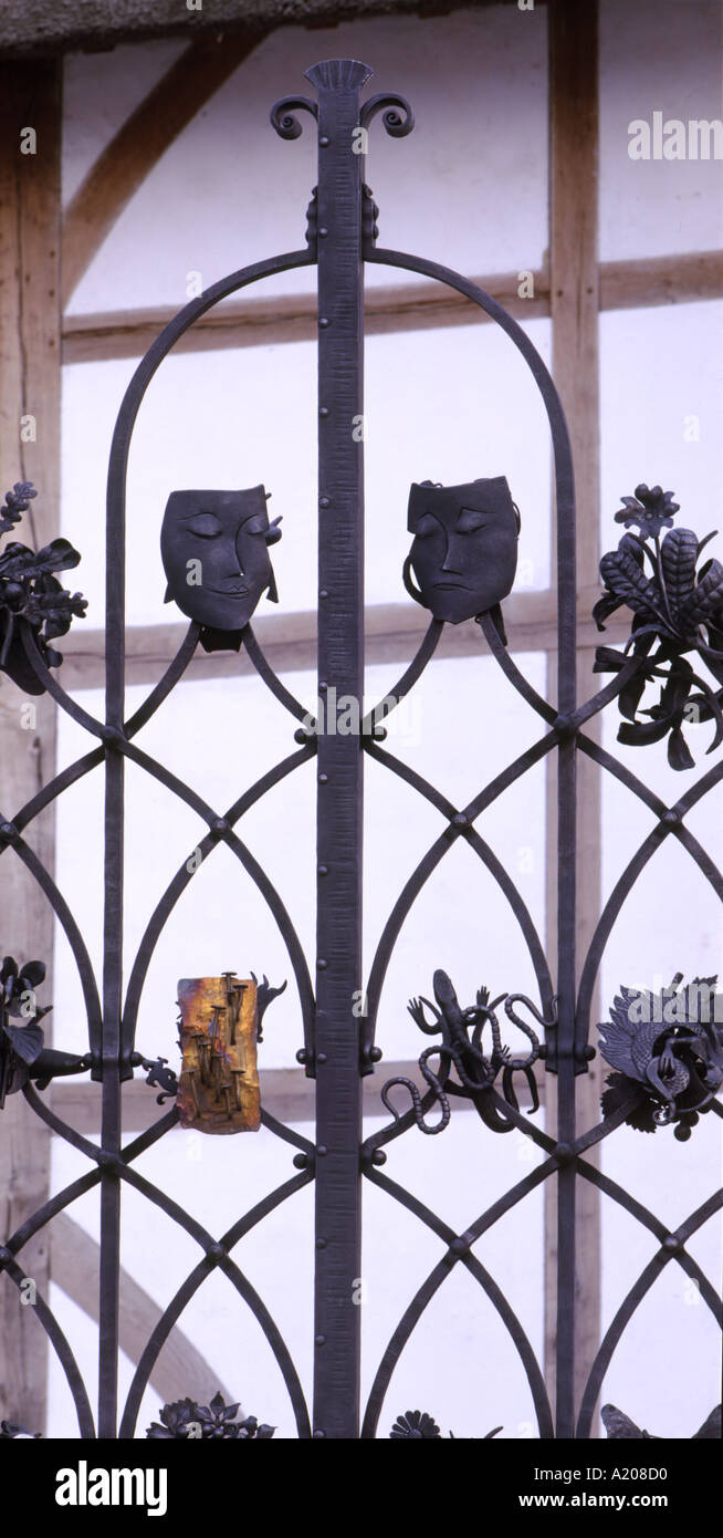 Globe Theatre Detail of main gate with decoration Stock Photo - Alamy