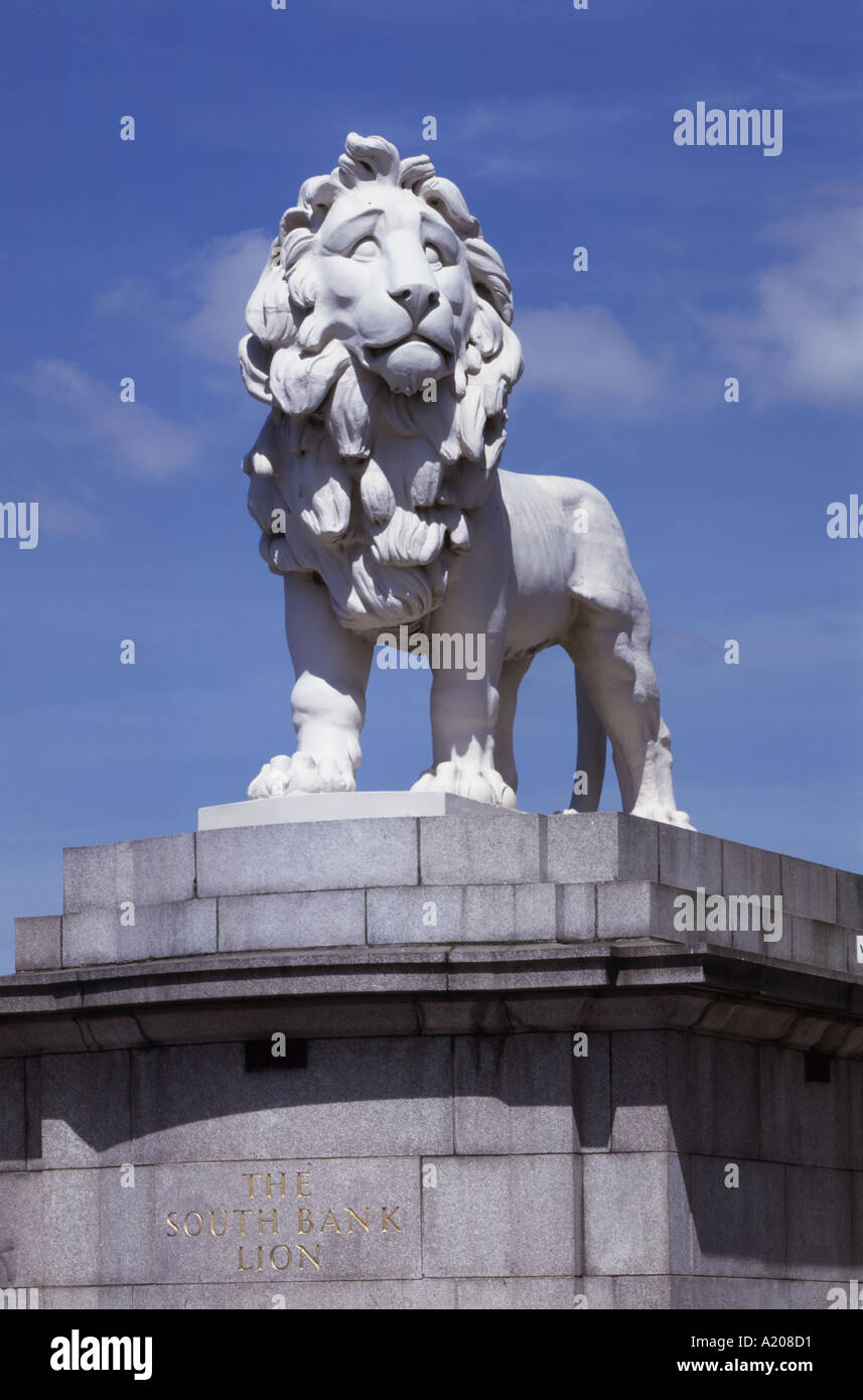 Wtw symbol hi-res stock photography and images - Alamy