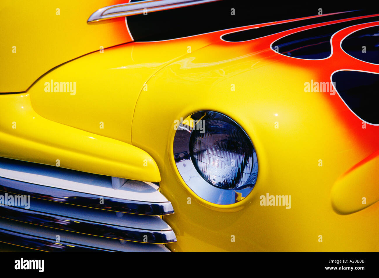 Gold hot rod car hi-res stock photography and images - Alamy