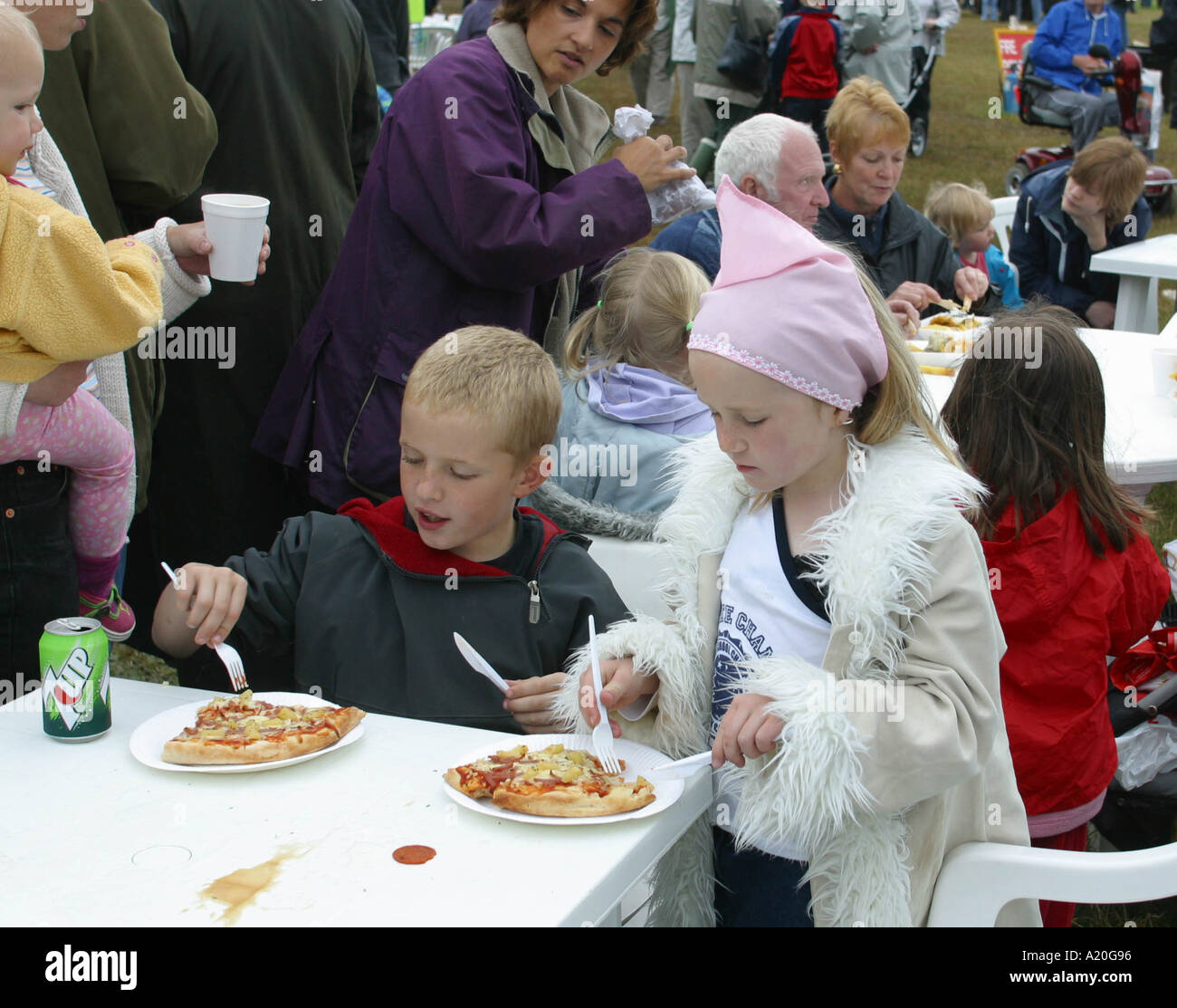 Children eating at Country Fayre Stock Photo - Alamy