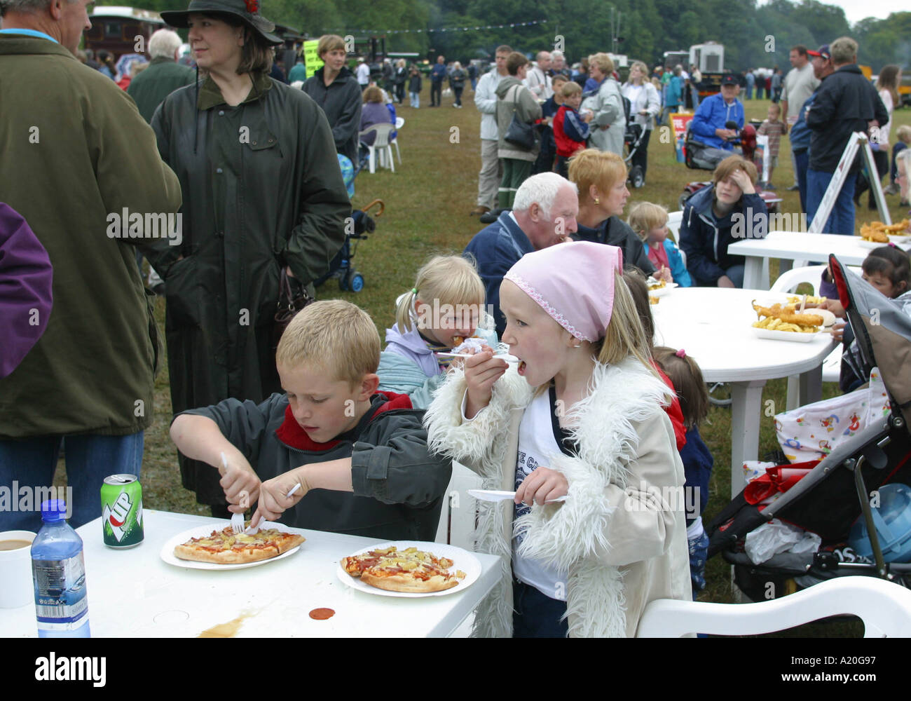 Children eating at Country Fayre Stock Photo - Alamy