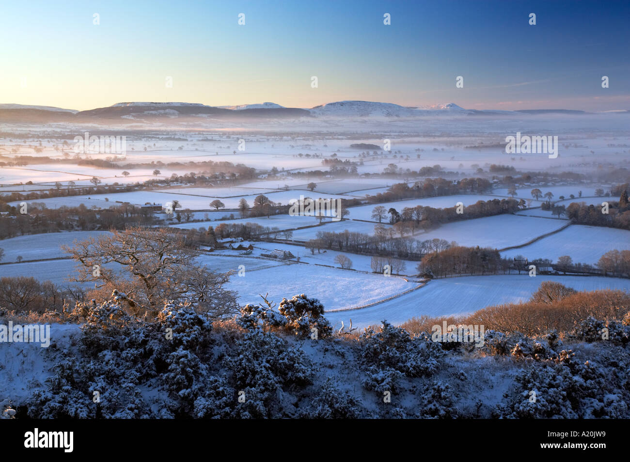 The Cleveland Hills from Cliff Ridge Great Ayton North Yorkshire Moors ...