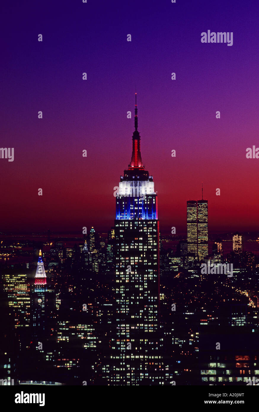 The night view of Empire State Building in New York U.S.A. North ...