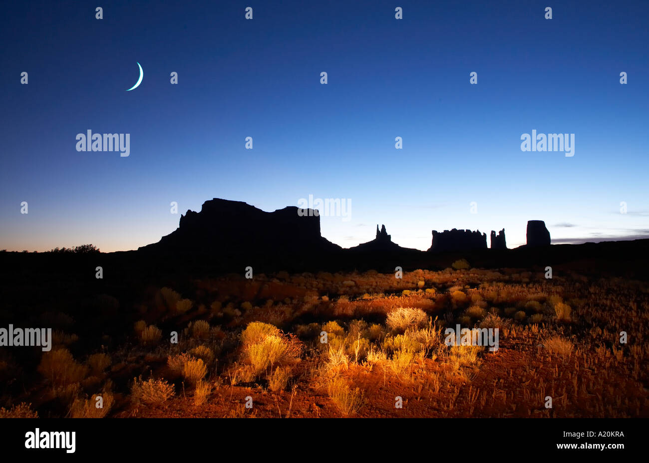 Dawn Skyline Monument Valley Utah USA Stock Photo - Alamy