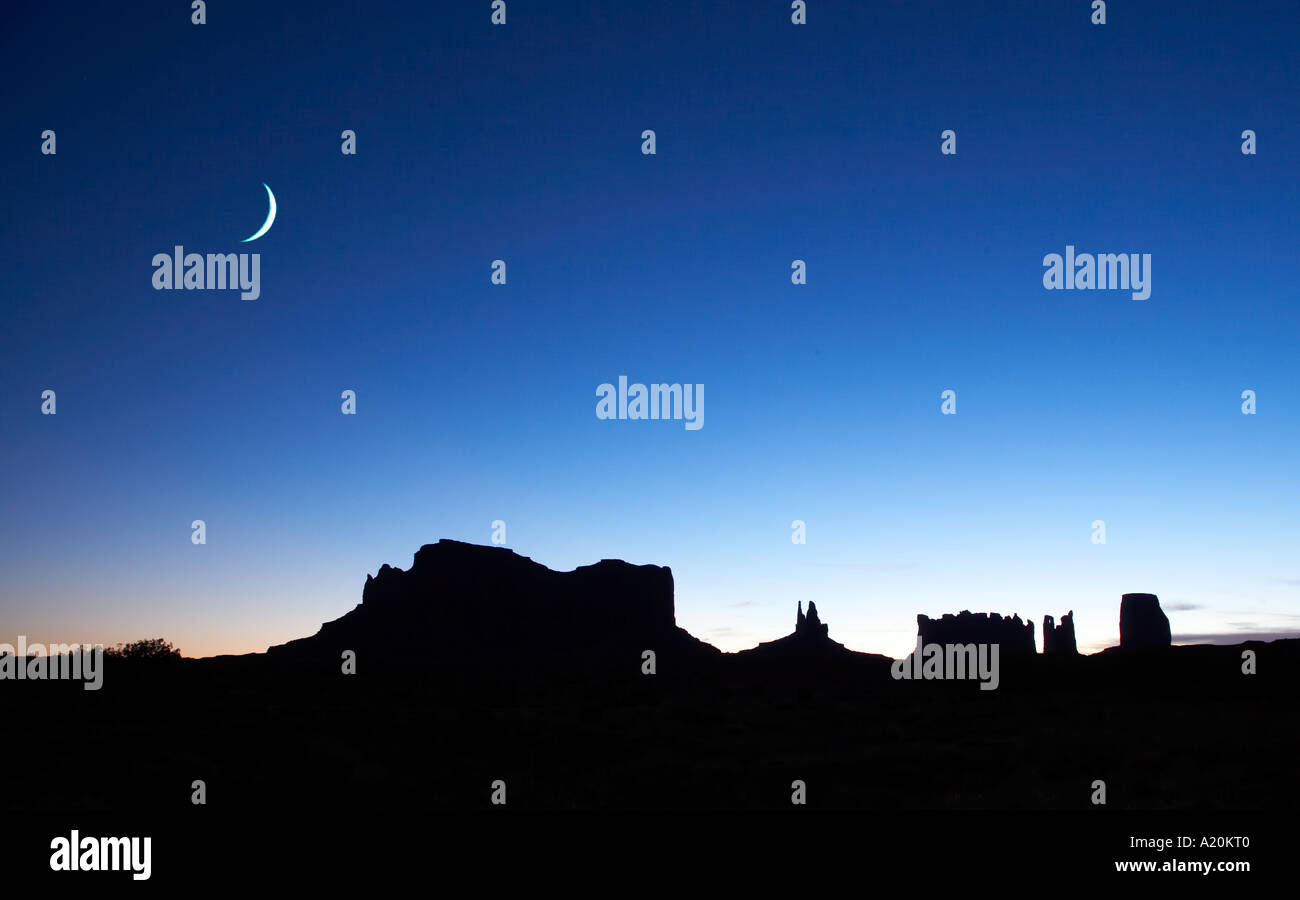 Dawn Skyline Monument Valley Utah USA Stock Photo - Alamy