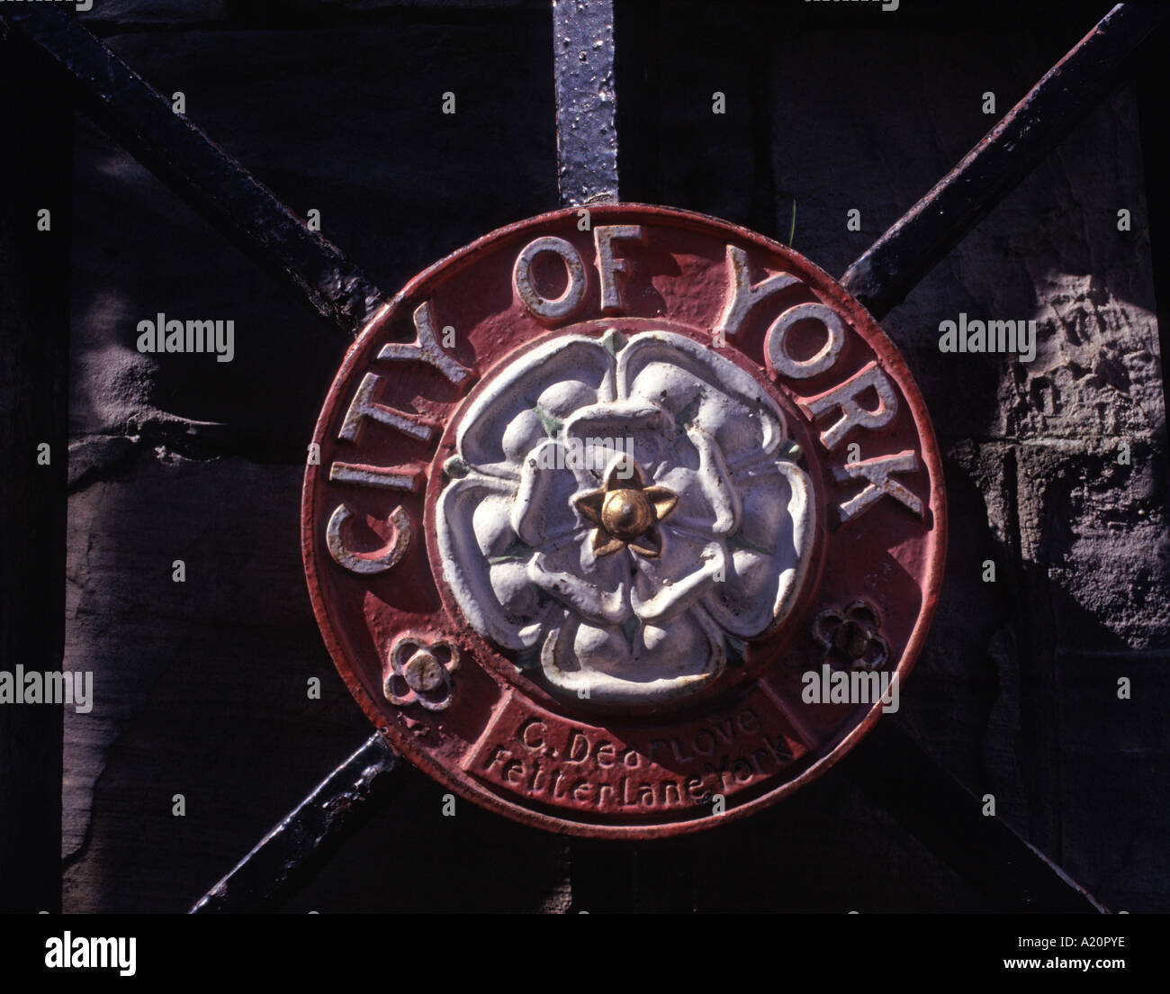 Yorkshire white rose emblem hi-res stock photography and images - Alamy