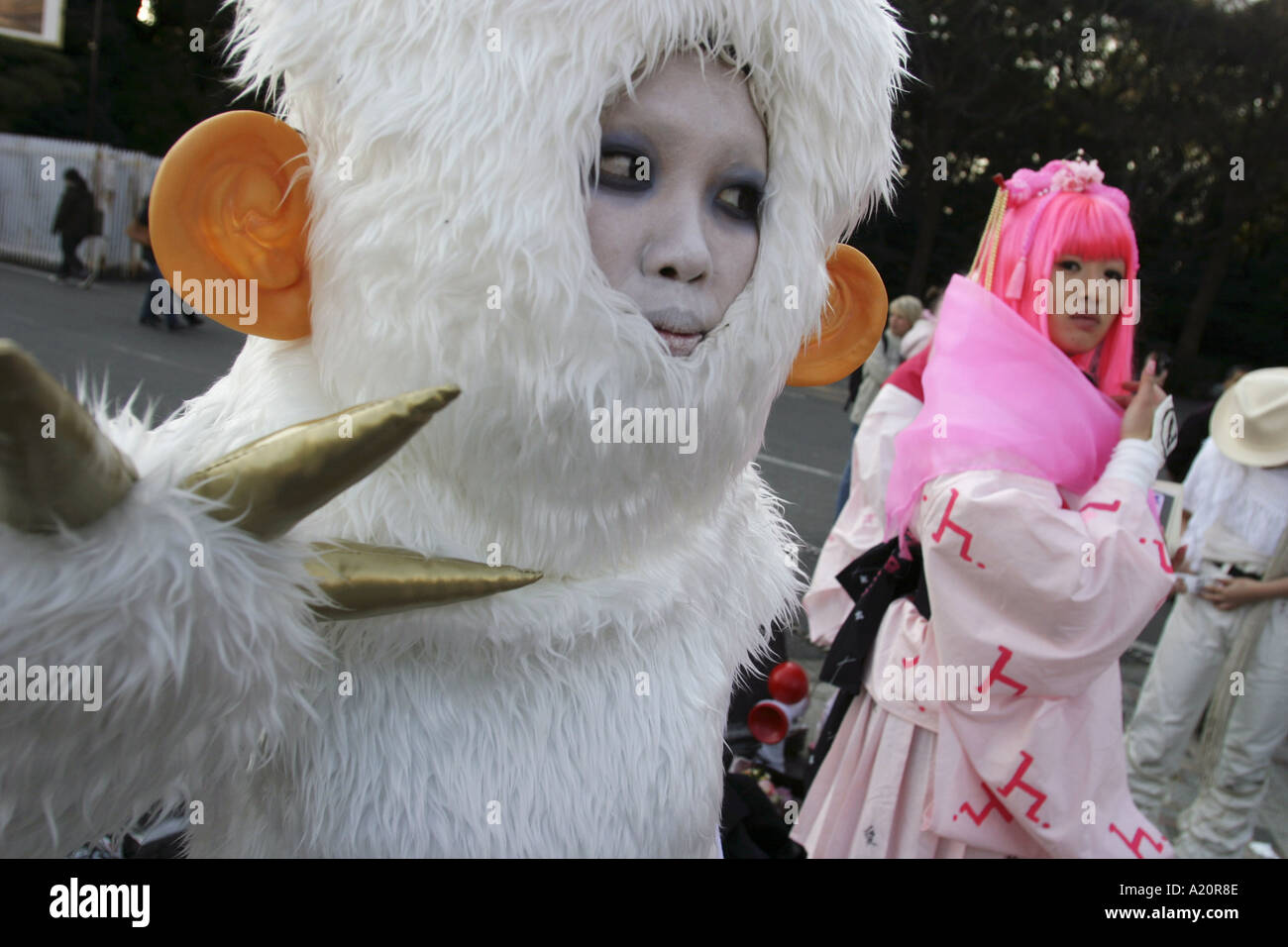 Cos play zoku, Costume Play Gang, at Jingu Bashi, in Harajuku, Tokyo ...
