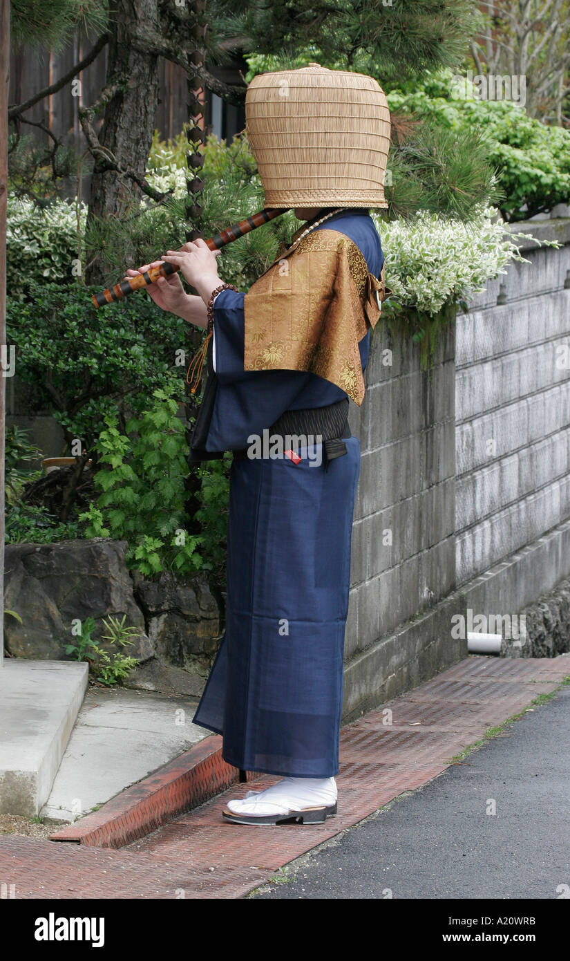 Komuso hi-res stock photography and images - Alamy