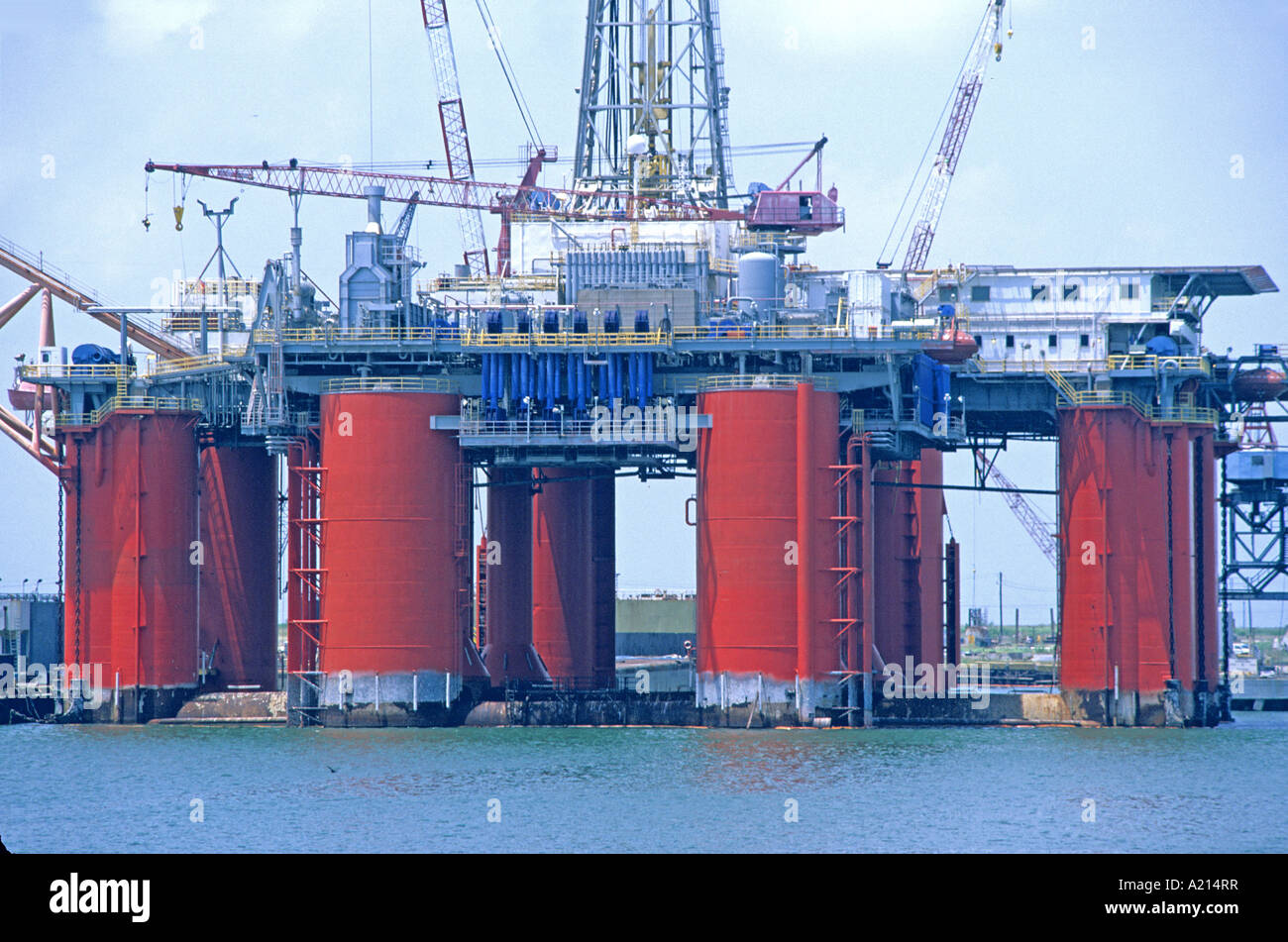 Oil platforms texas hi-res stock photography and images - Alamy