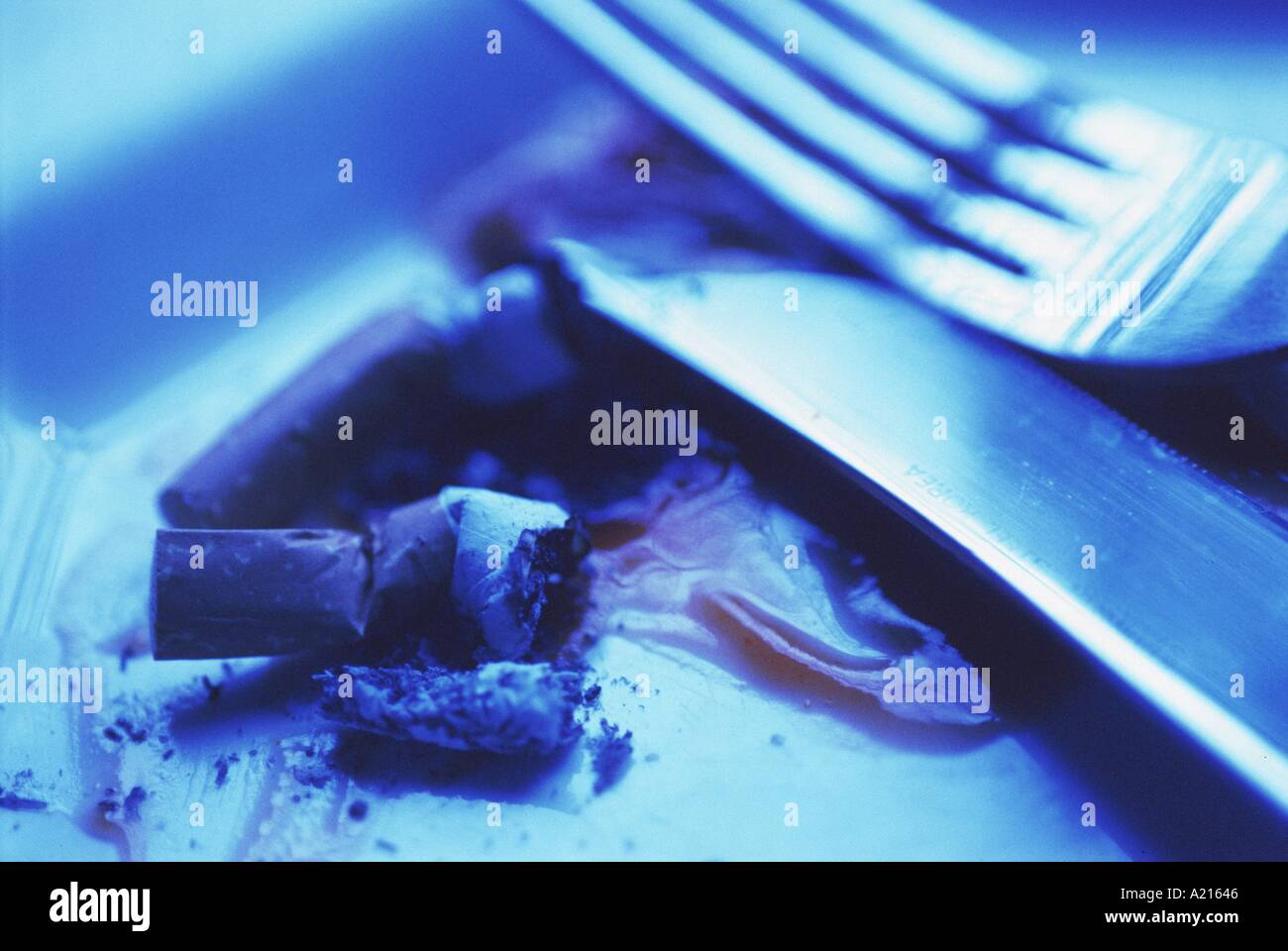 Cigarette plate hi-res stock photography and images - Alamy