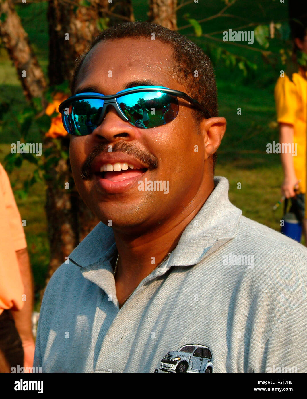 Man with afro hi-res stock photography and images - Alamy