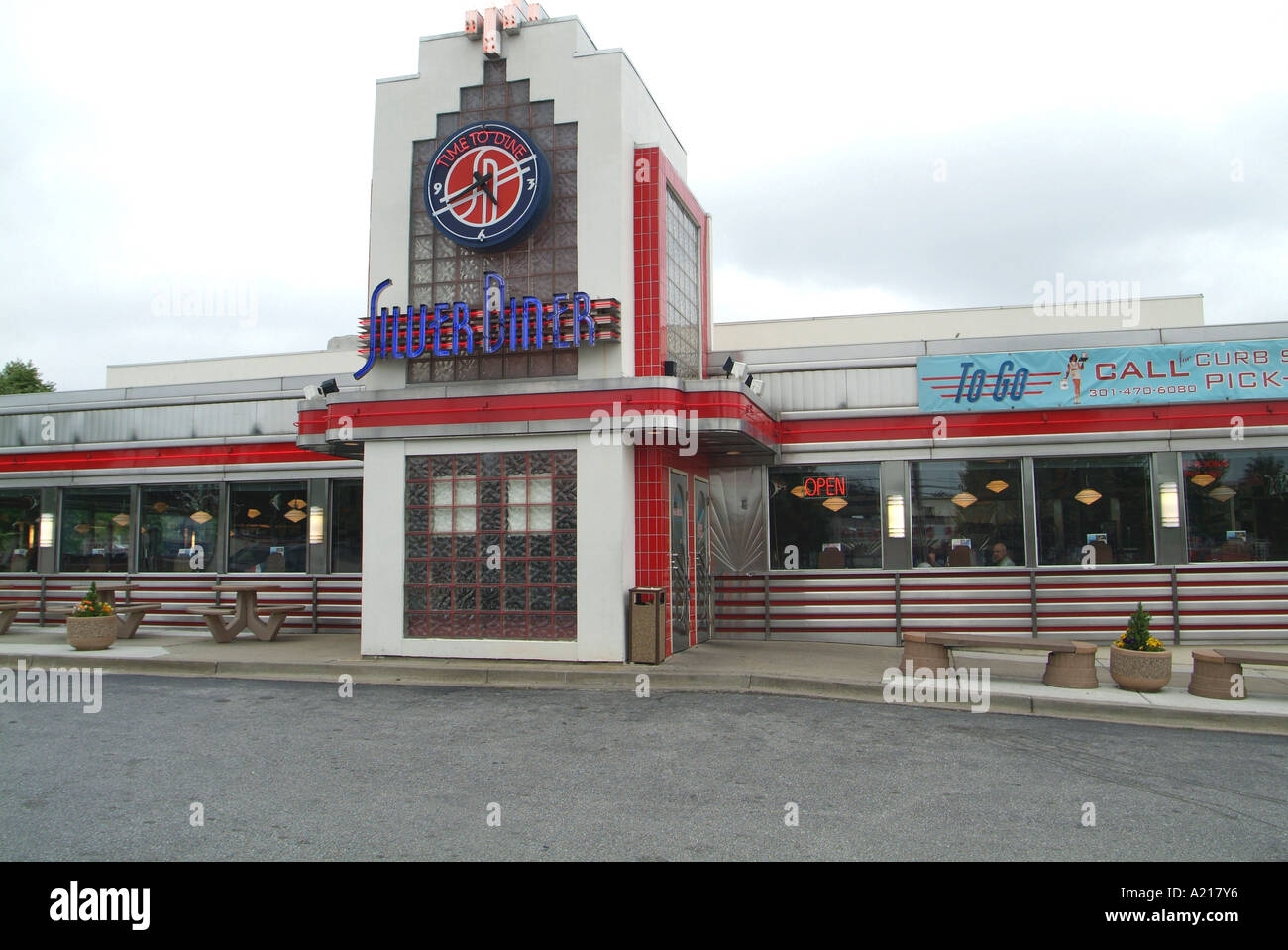 Silver Diner in Md Stock Photo - Alamy