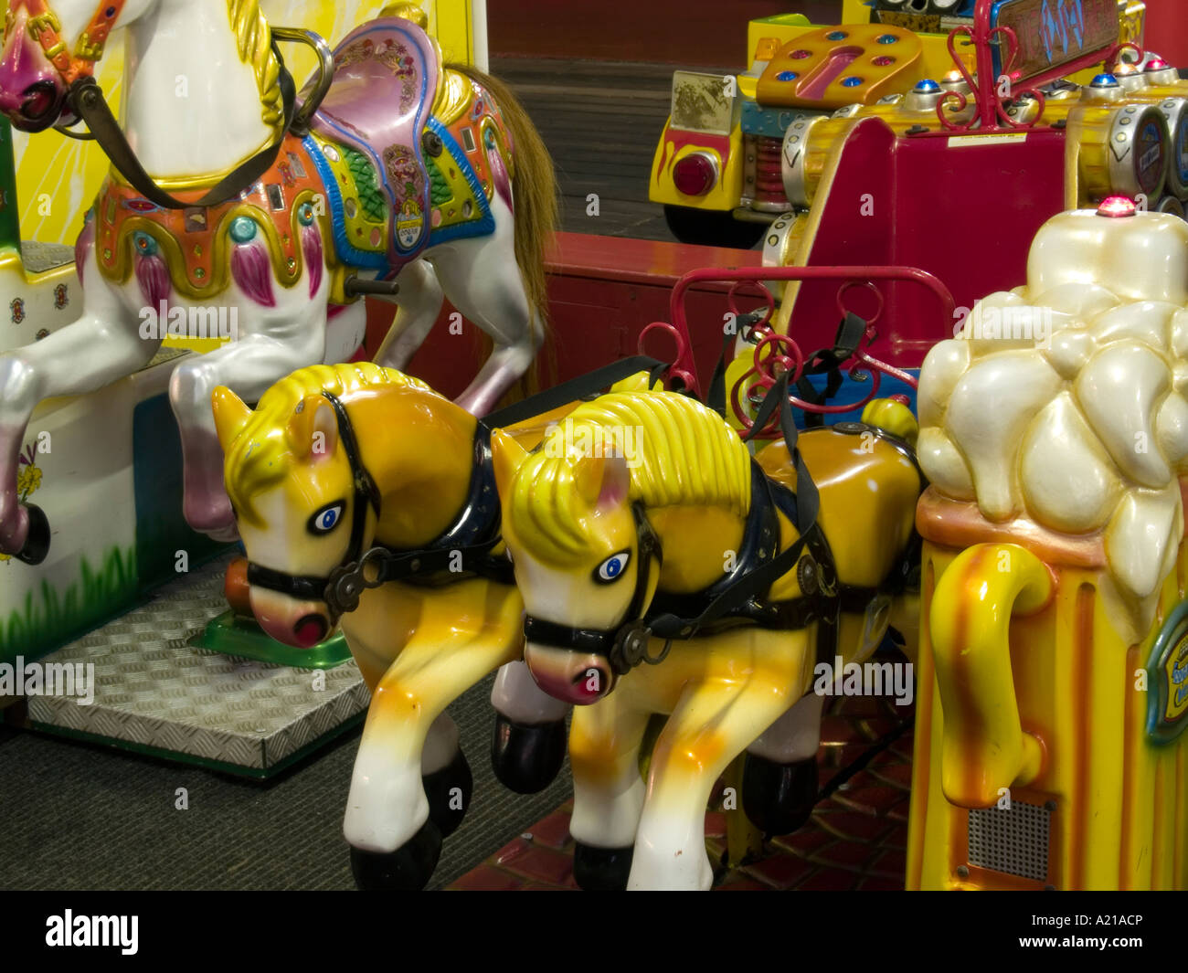 Amusement arcade on clacton pier hi-res stock photography and images ...