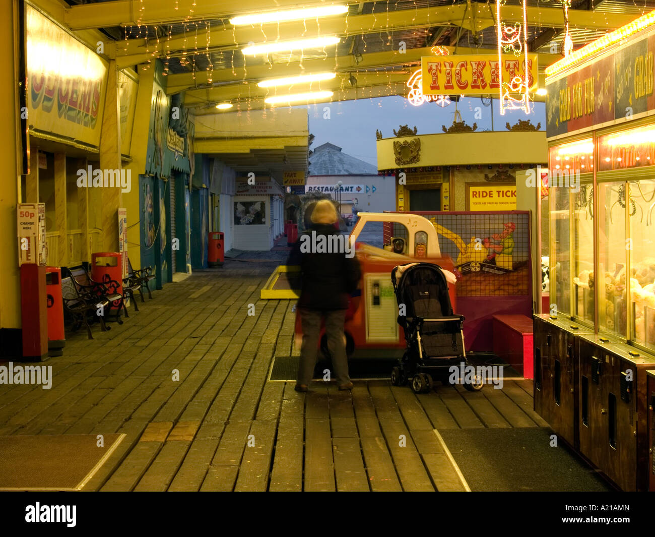 Deserted amusement arcade on Clacton Pier in winter Stock Photo - Alamy