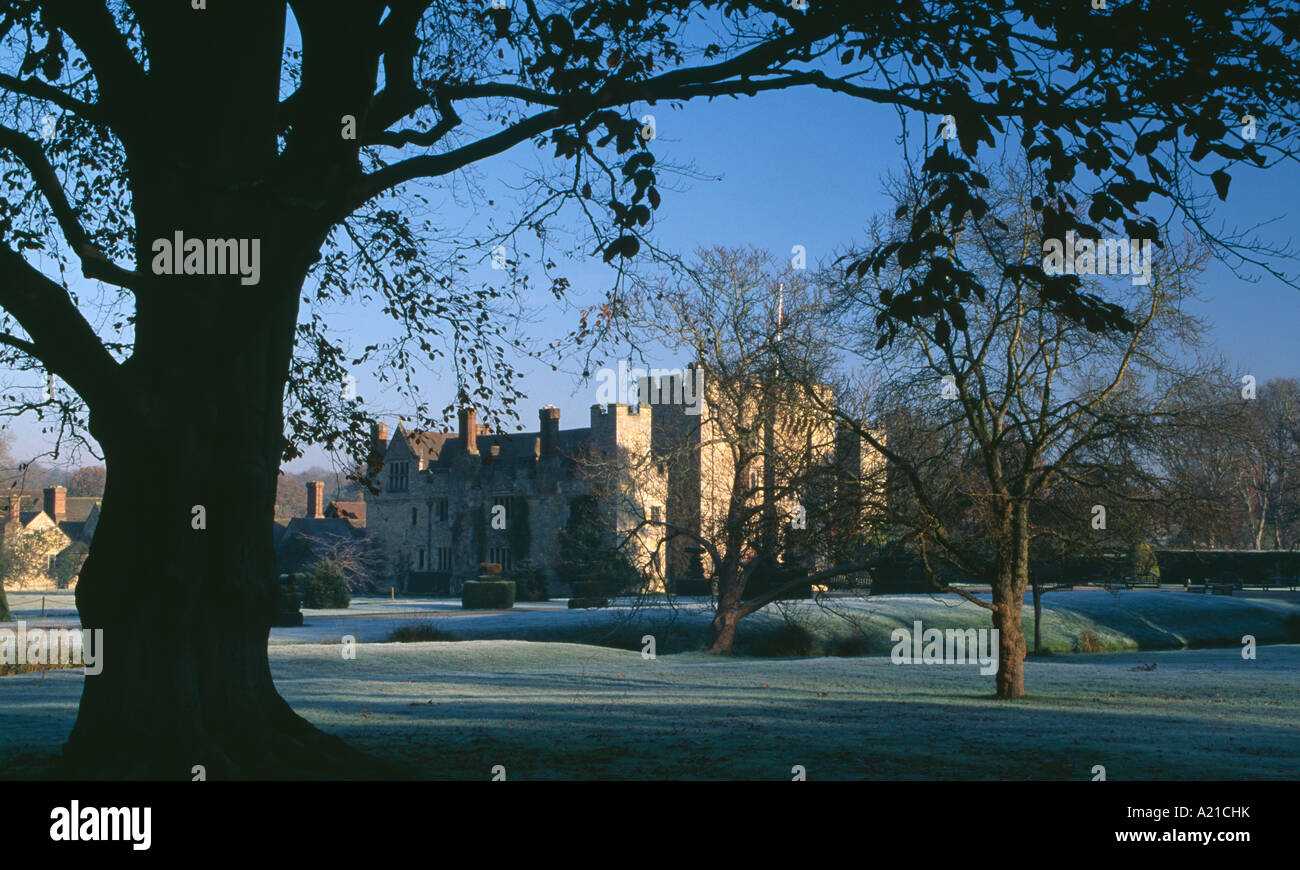 Castellated house hi-res stock photography and images - Alamy