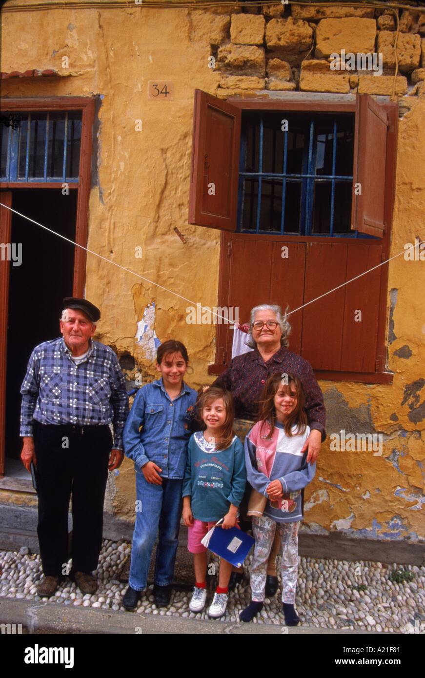 Greece family hi-res stock photography and images - Alamy