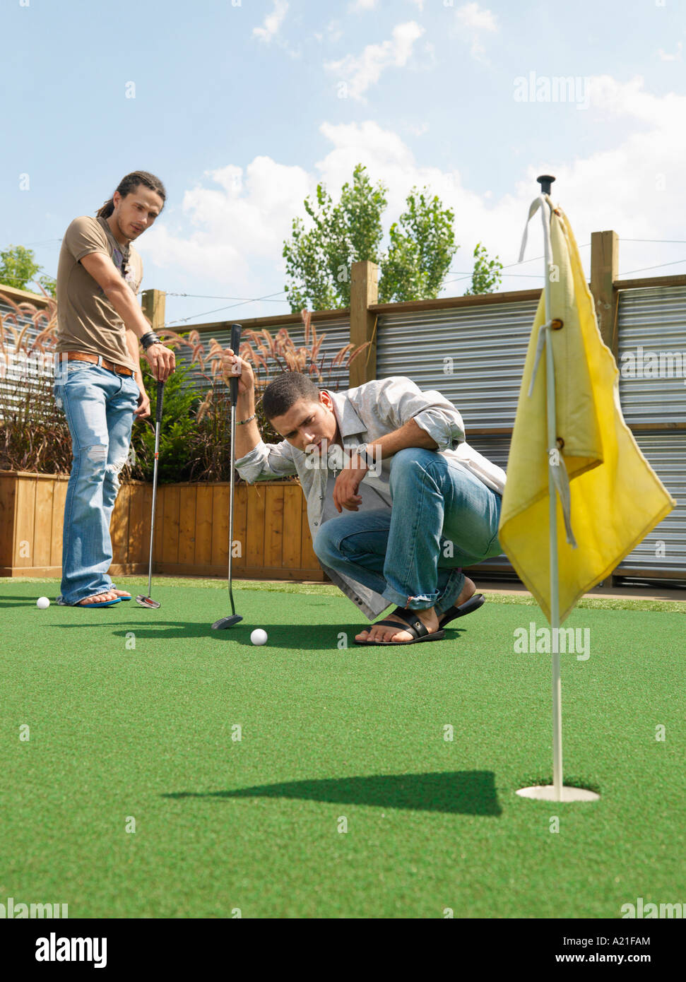 Mini golf stand hi-res stock photography and images - Alamy