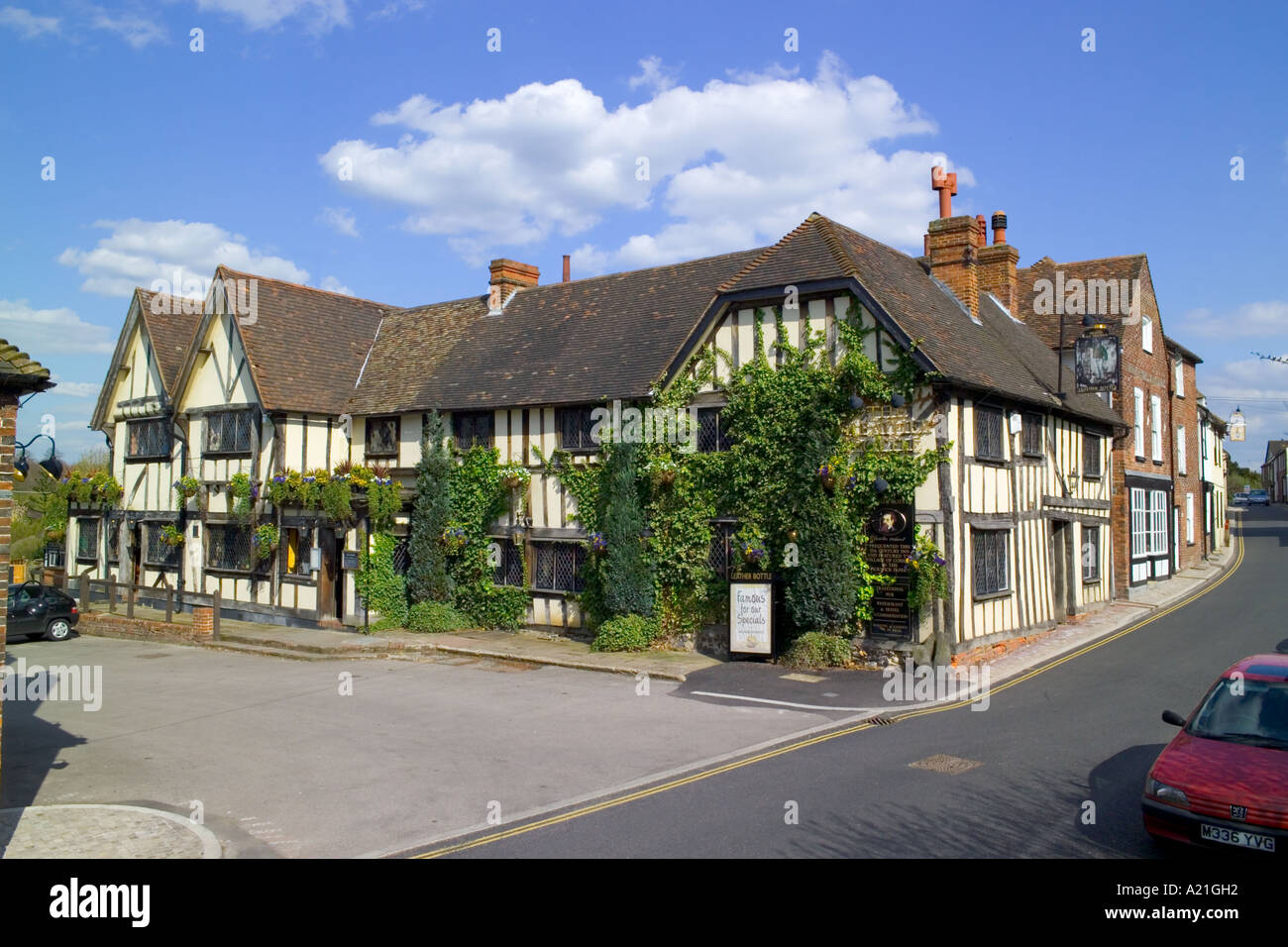 The Old Leather Bottle Cobham near Gravesend Kent Stock Photo - Alamy