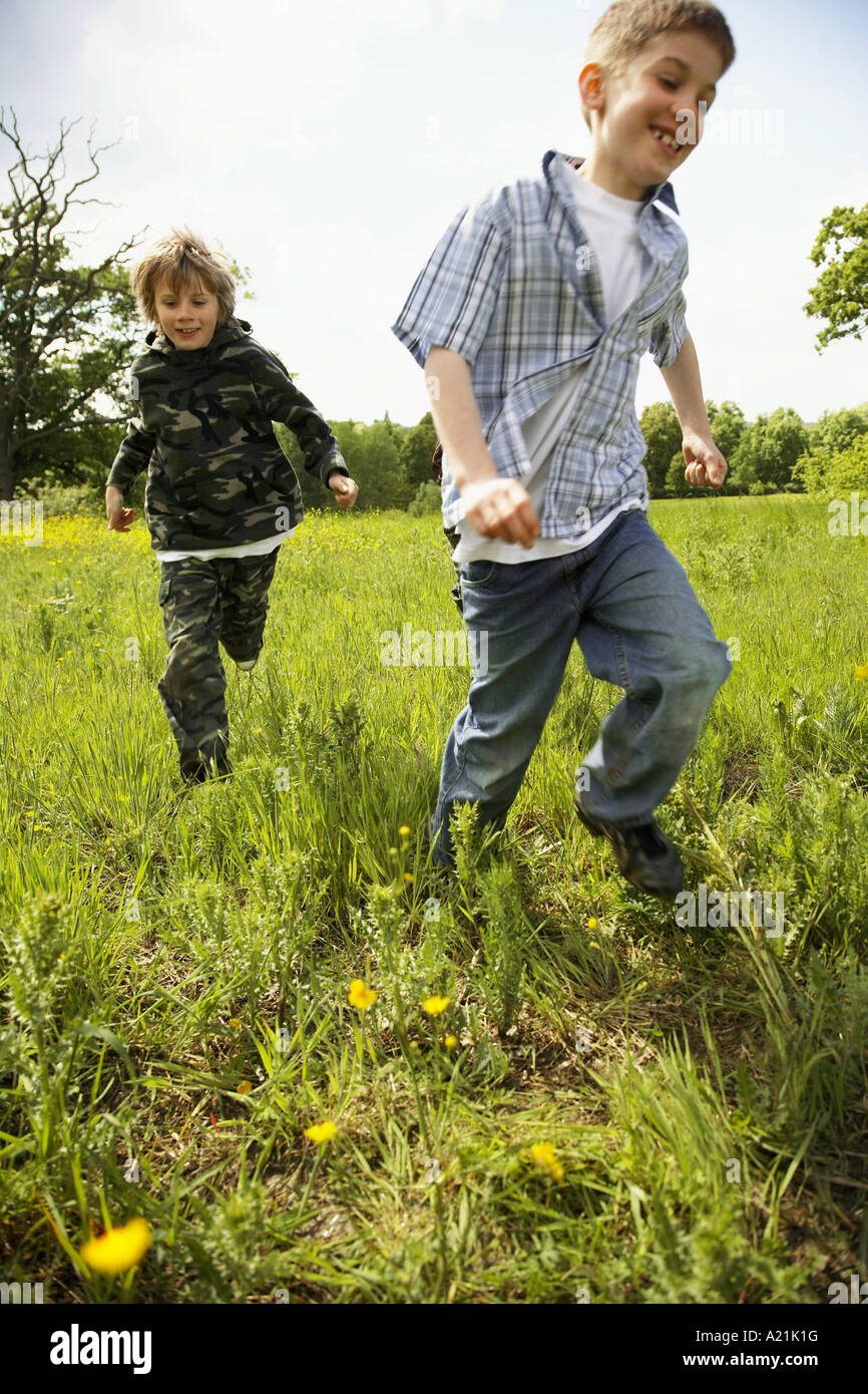 Two happy 8 year old boys hi-res stock photography and images - Alamy