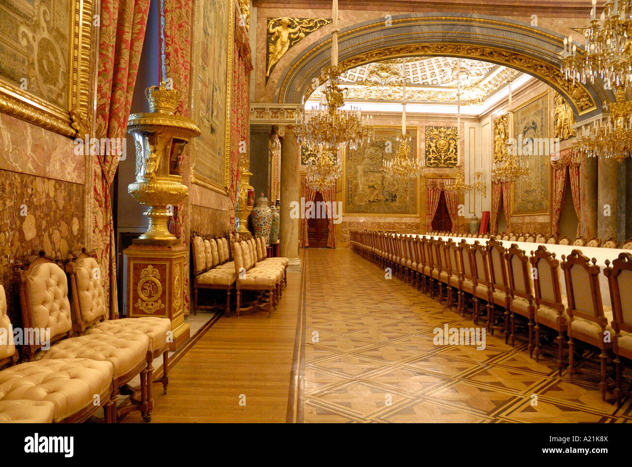 MADRID ROYAL PALACE MADRID SPAIN Stock Photo - Alamy