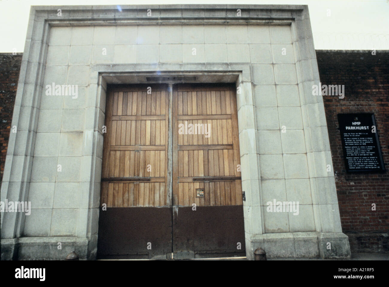 Prison gates uk hi-res stock photography and images - Alamy