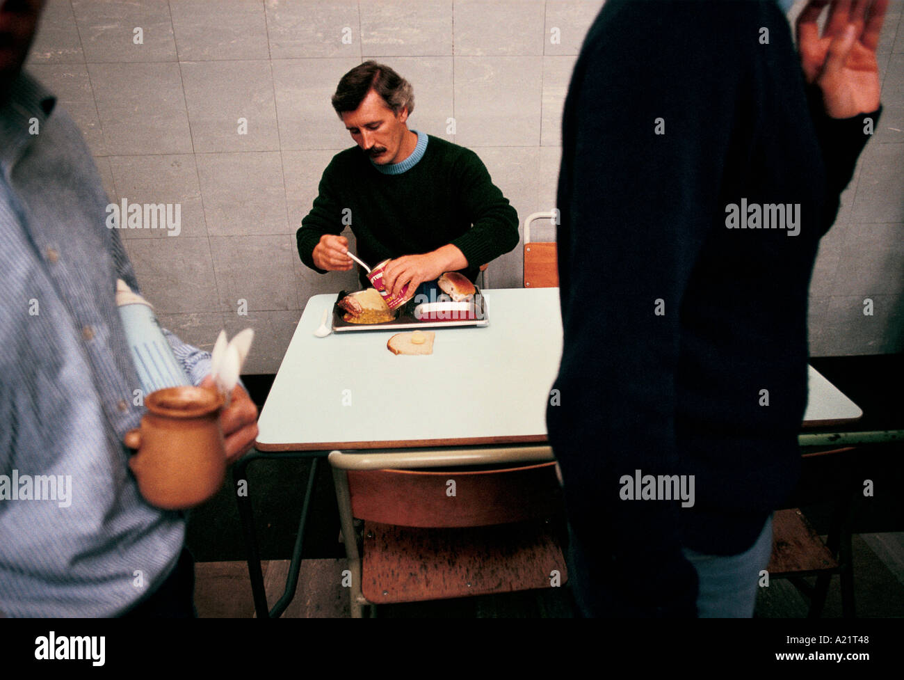 Prisoner eating hi-res stock photography and images - Alamy