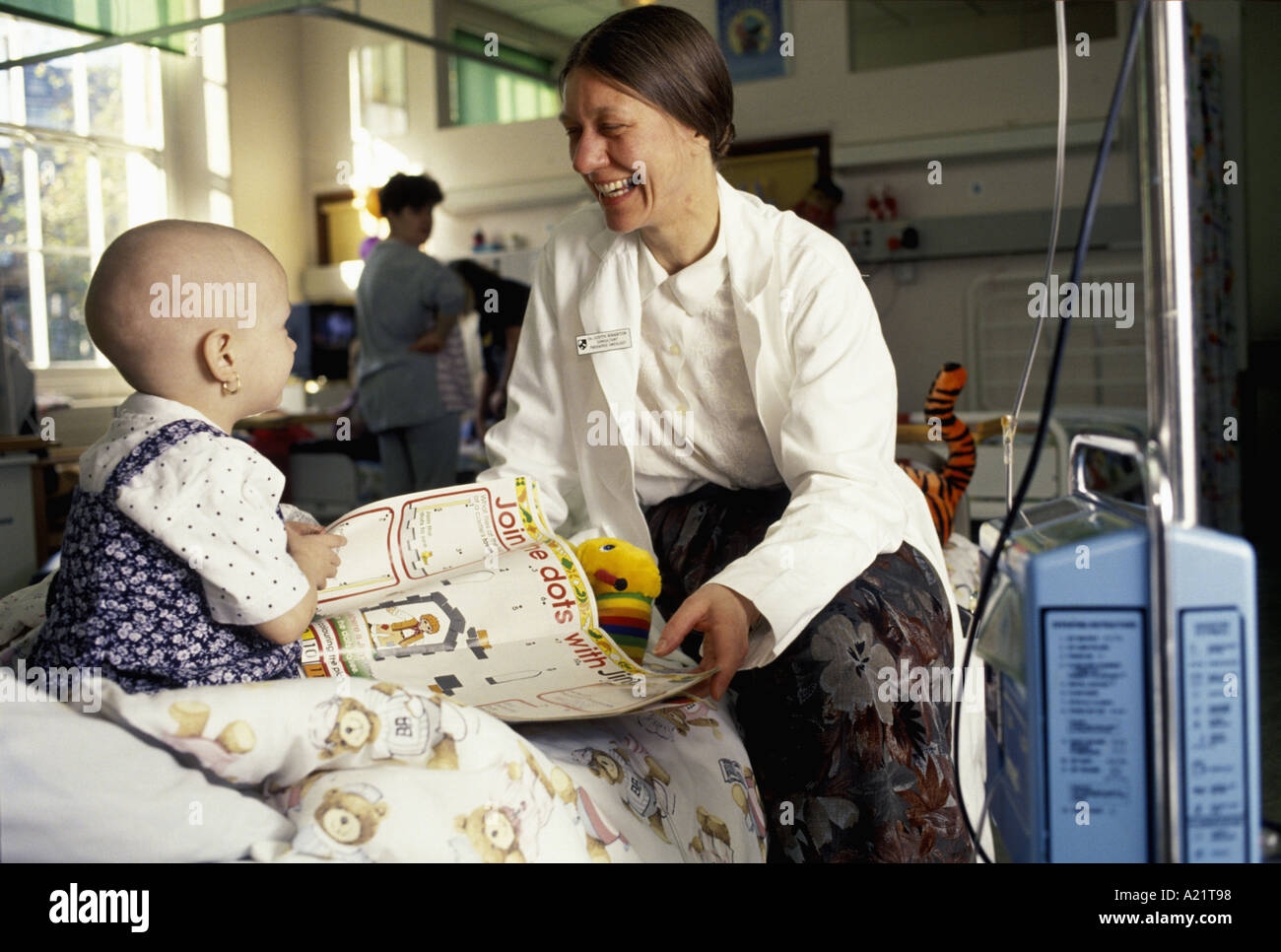 Cancer uk doctor hi-res stock photography and images - Alamy