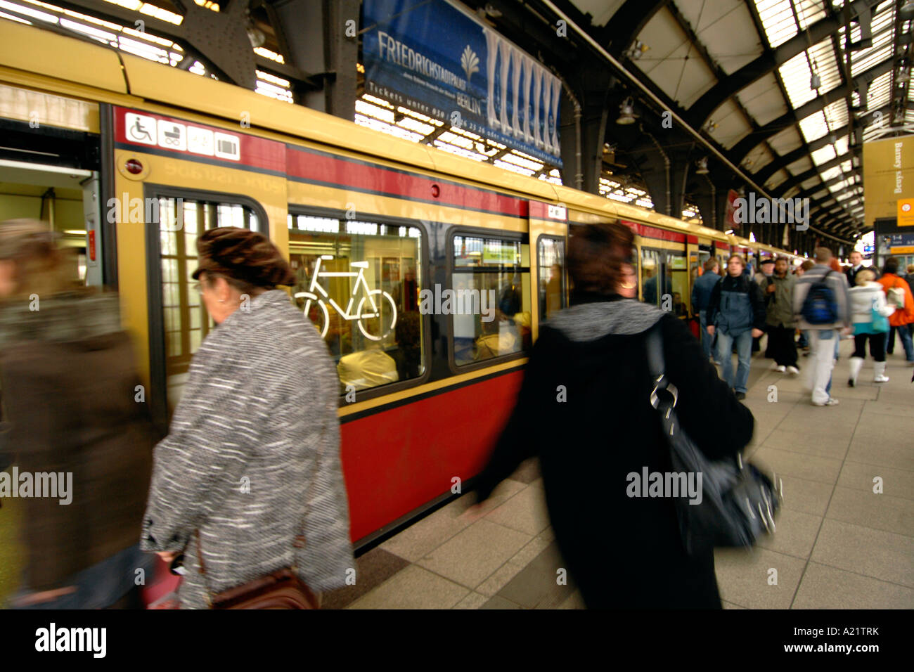 Passengers on the platform of the S Bahn train in East Berlin Stock ...