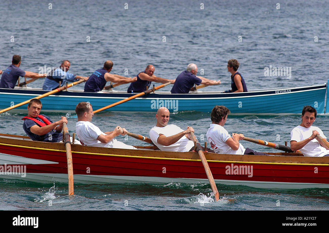 Gig rowers cornwall hi-res stock photography and images - Alamy