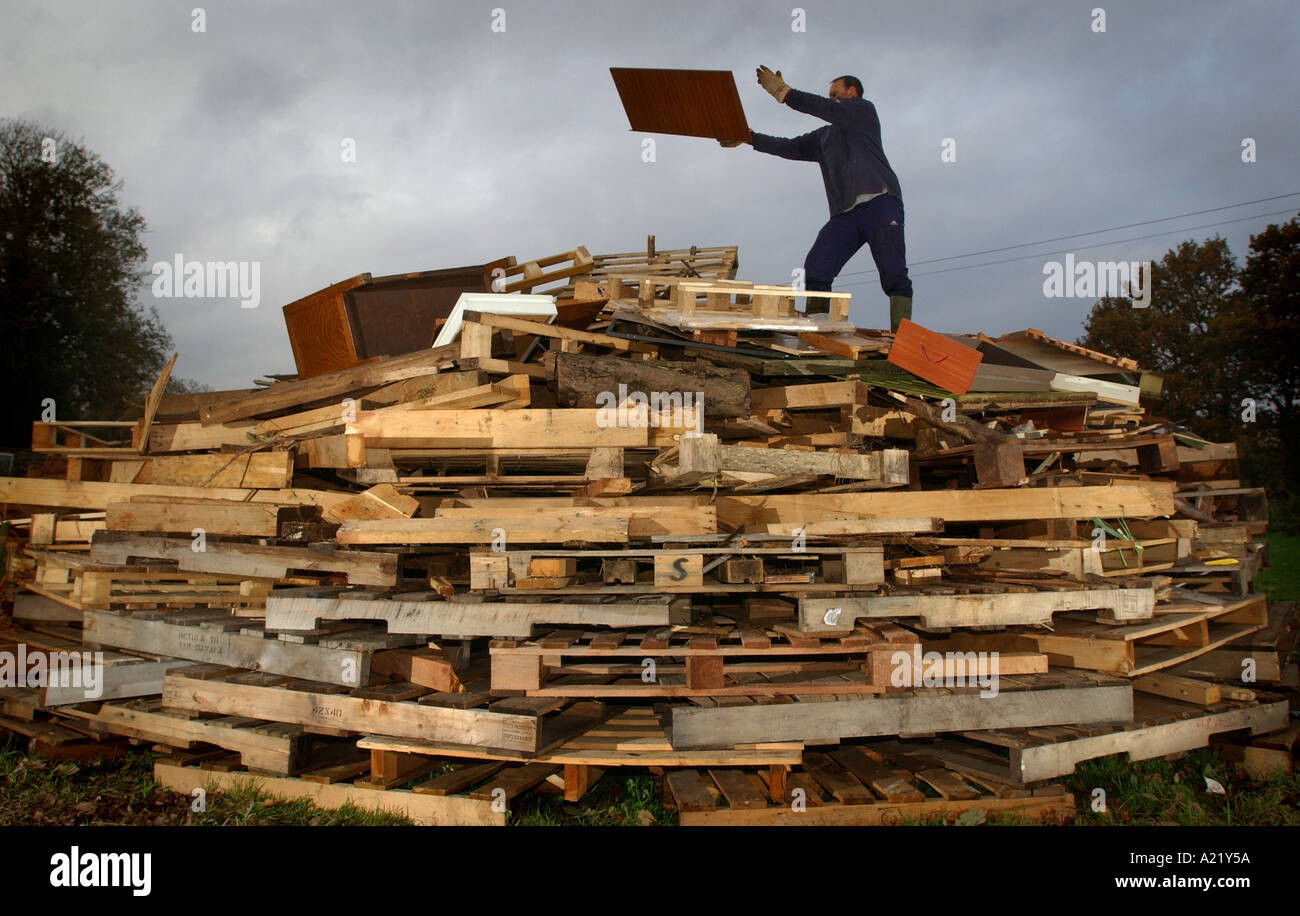 Wood for a bonfire hi-res stock photography and images - Alamy