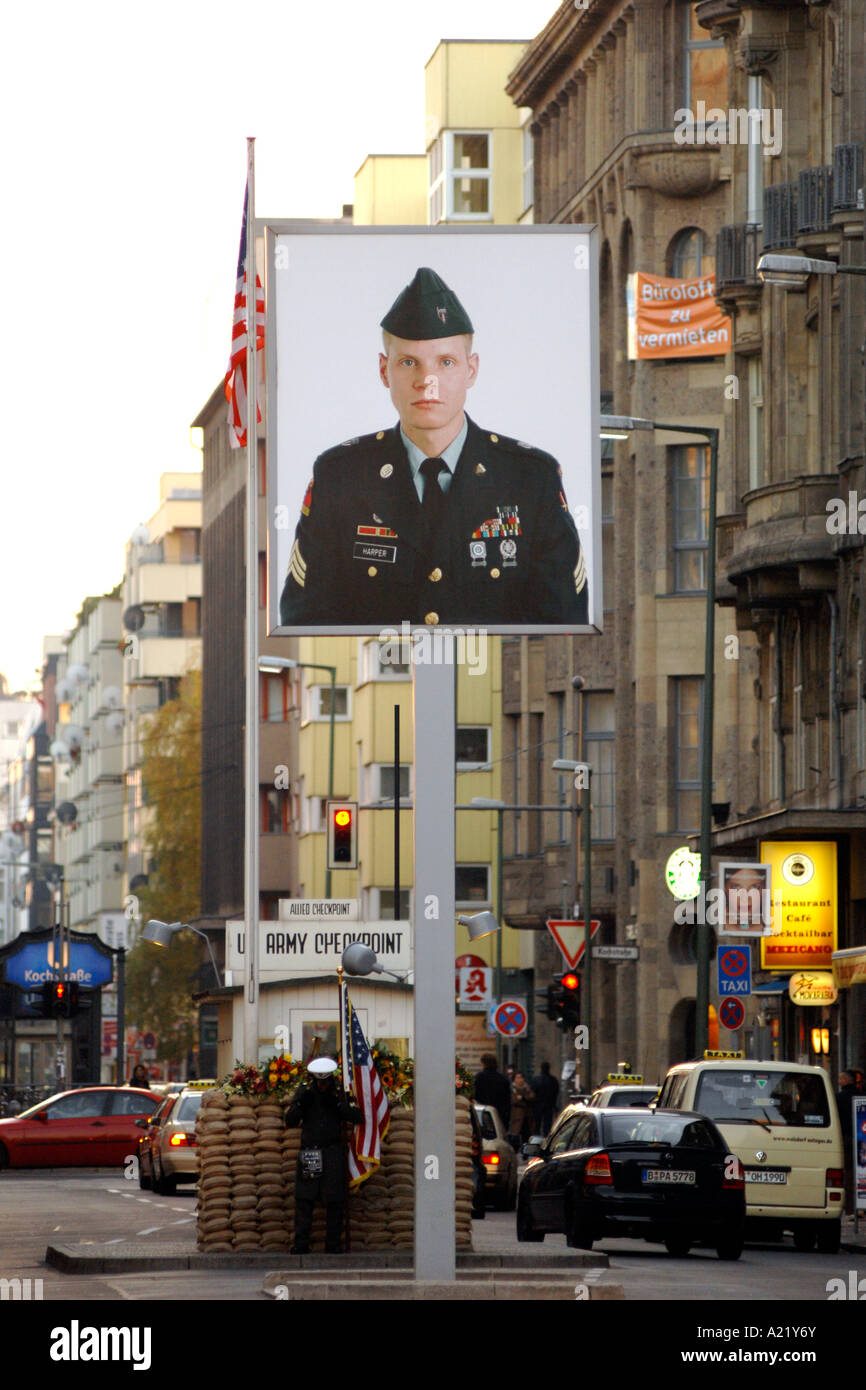 Checkpoint border control hi-res stock photography and images - Alamy