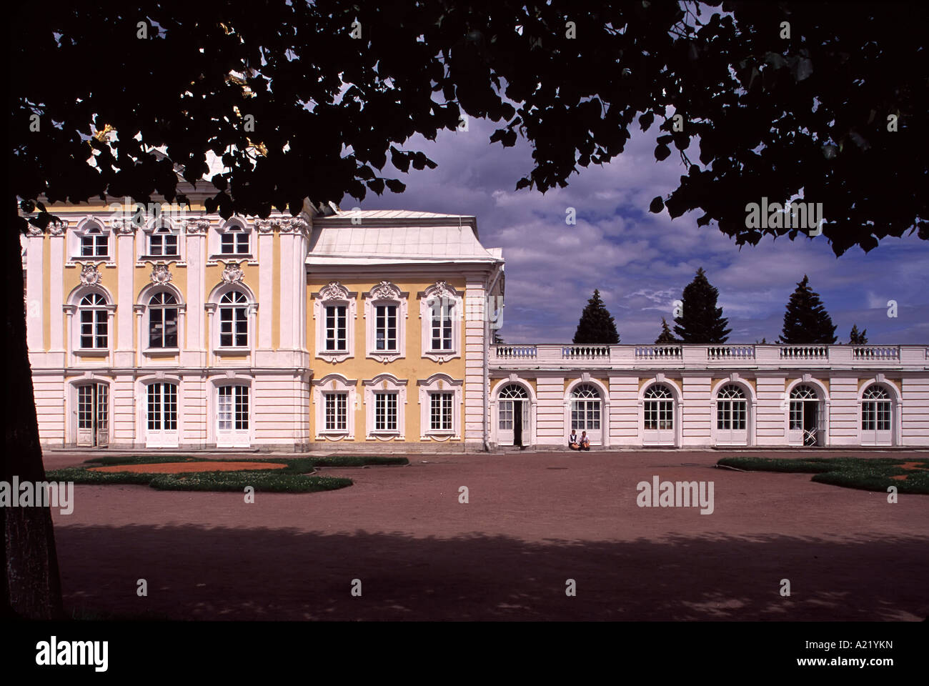 Peterhof in St Petersburg Petrodvorets Russia Stock Photo - Alamy