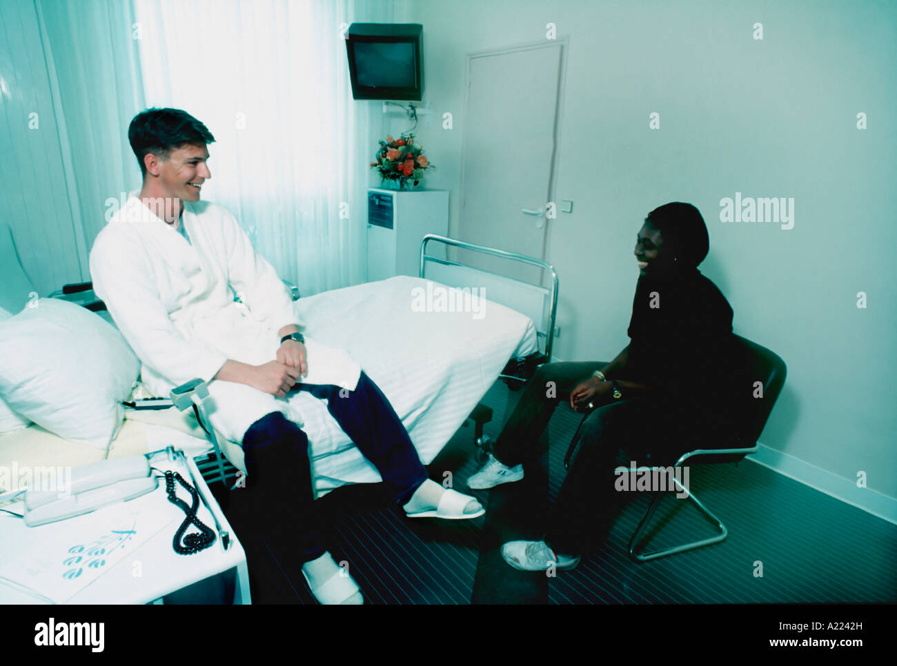 Teen girl in hospital bed hi-res stock photography and images - Alamy