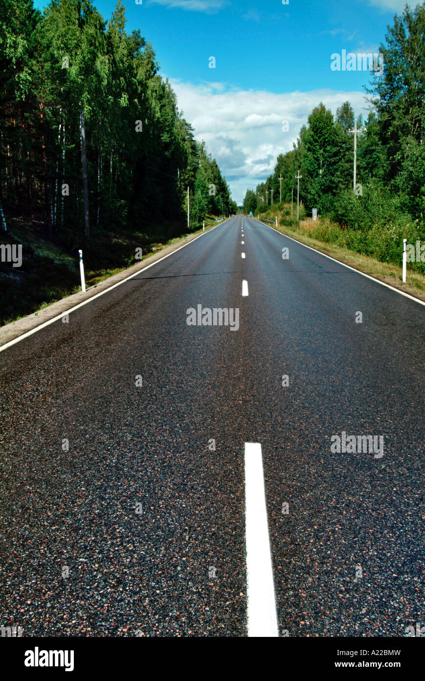 Spur marking hi-res stock photography and images - Alamy