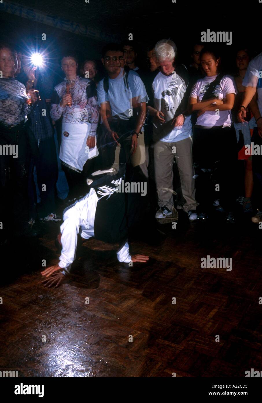 Breakdancing club hi-res stock photography and images - Alamy