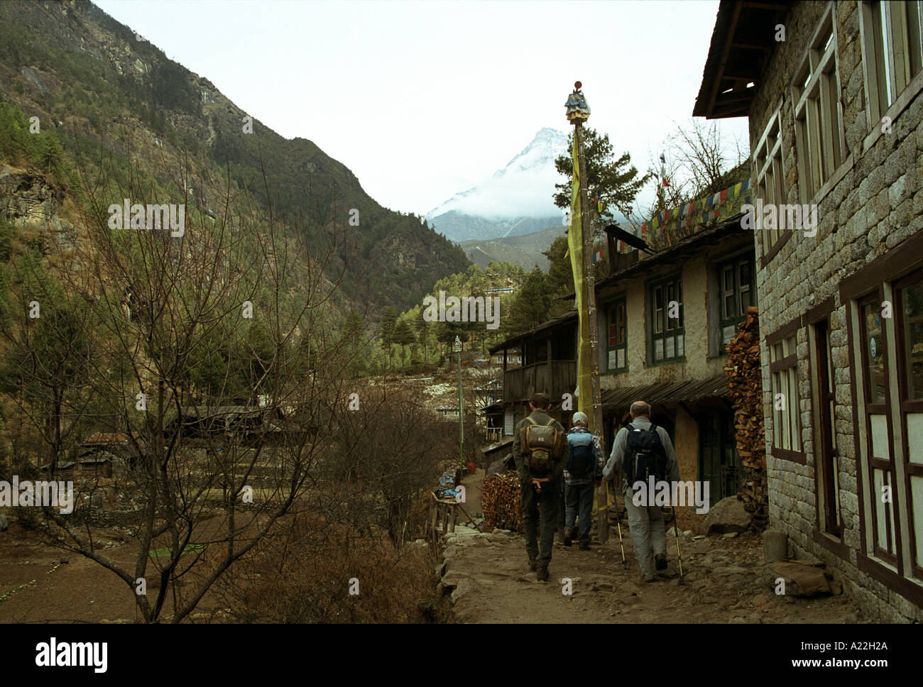 Nepal 2005 lukla village lukla hi-res stock photography and images - Alamy