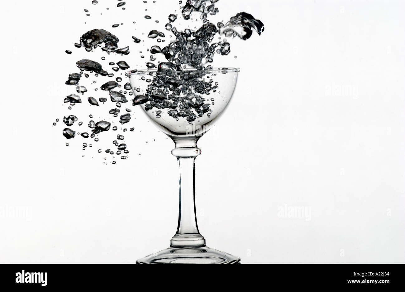 air bubbles escaping from submerged wine glass Stock Photo - Alamy