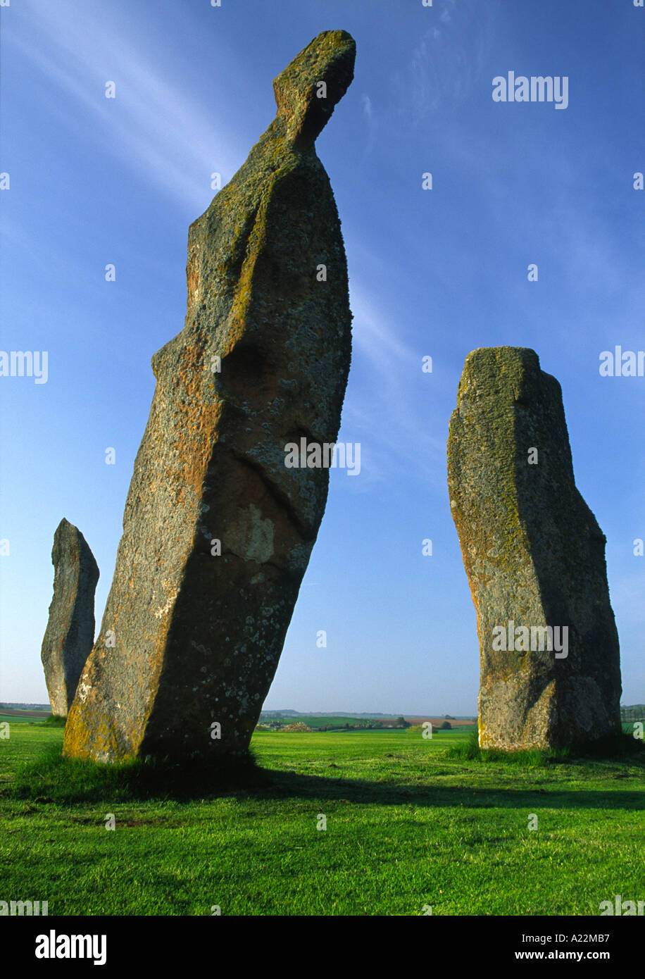 Leaning standing stones hi-res stock photography and images - Alamy