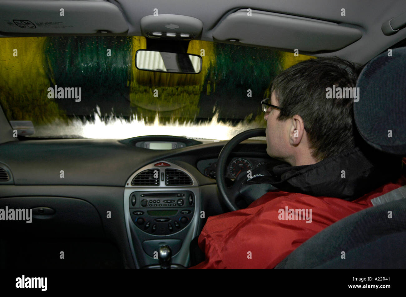 Driving through car wash hi-res stock photography and images - Alamy